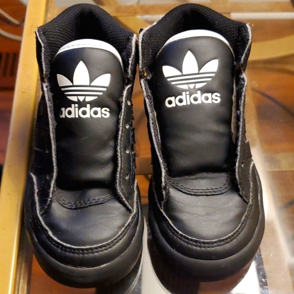 adidas | Shoes | Little Boys Adidas High Top Gym Shoes | Poshmark